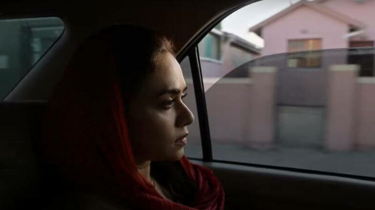 Lootere Review: Vivek Gomber And Rajat Kapoor Shine Bright In This ...